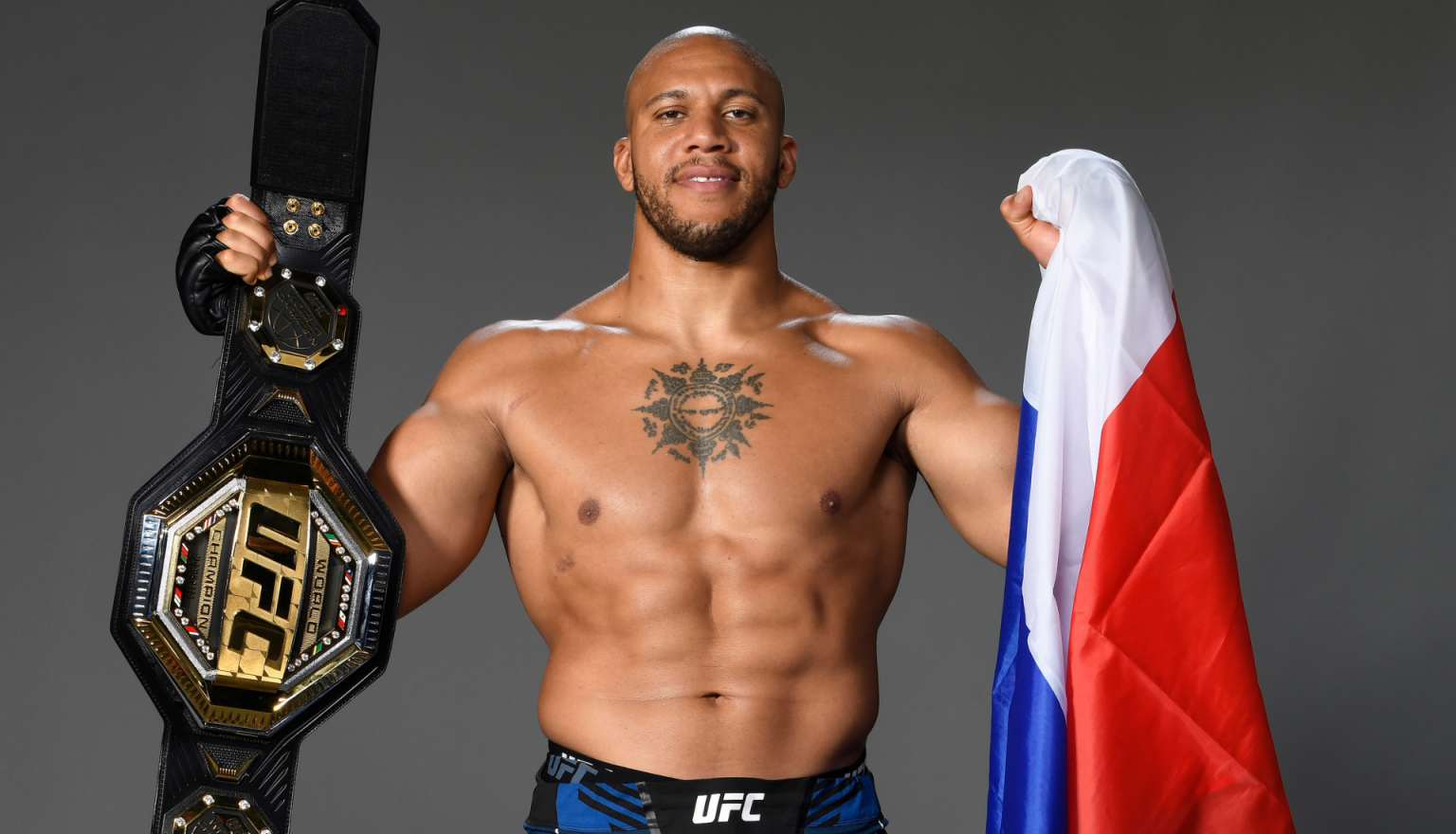 Cyril Gane entre dans le classement toutes catégories confondues - MMA ...